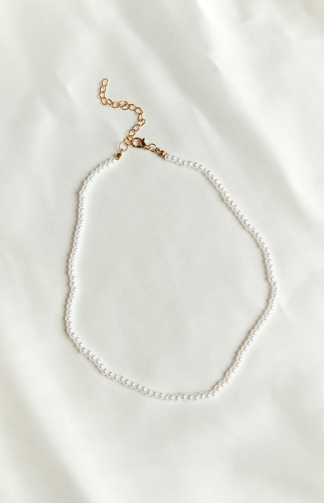 Leya White Pearl Choker Necklace – Beginning Boutique US