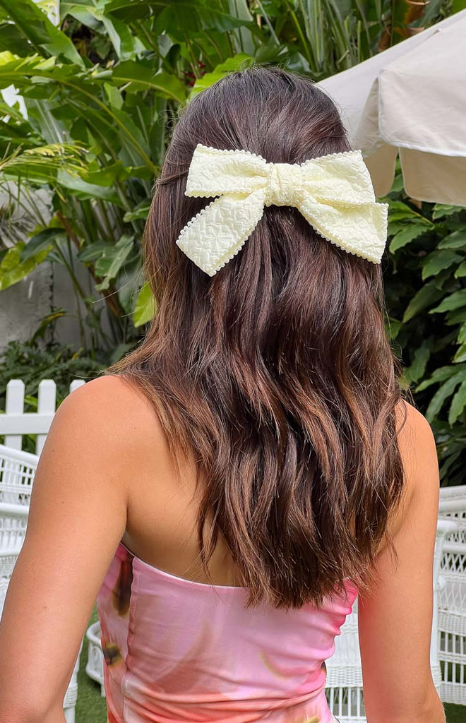 Penelope Cream Bow Hair Clip – Beginning Boutique US