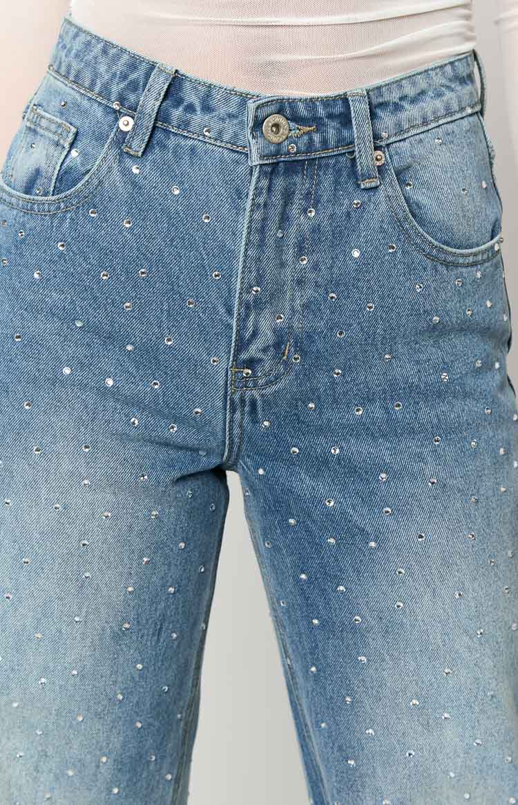 Sparks Mid Wash Denim Straight Leg Jeans – Beginning Boutique US